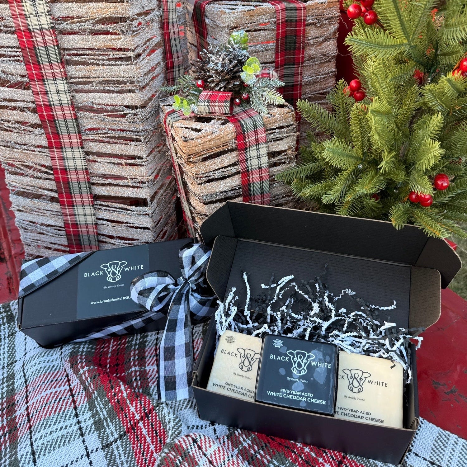 The Aged Cheddar Collection Box – Black & White by Brooks Farms